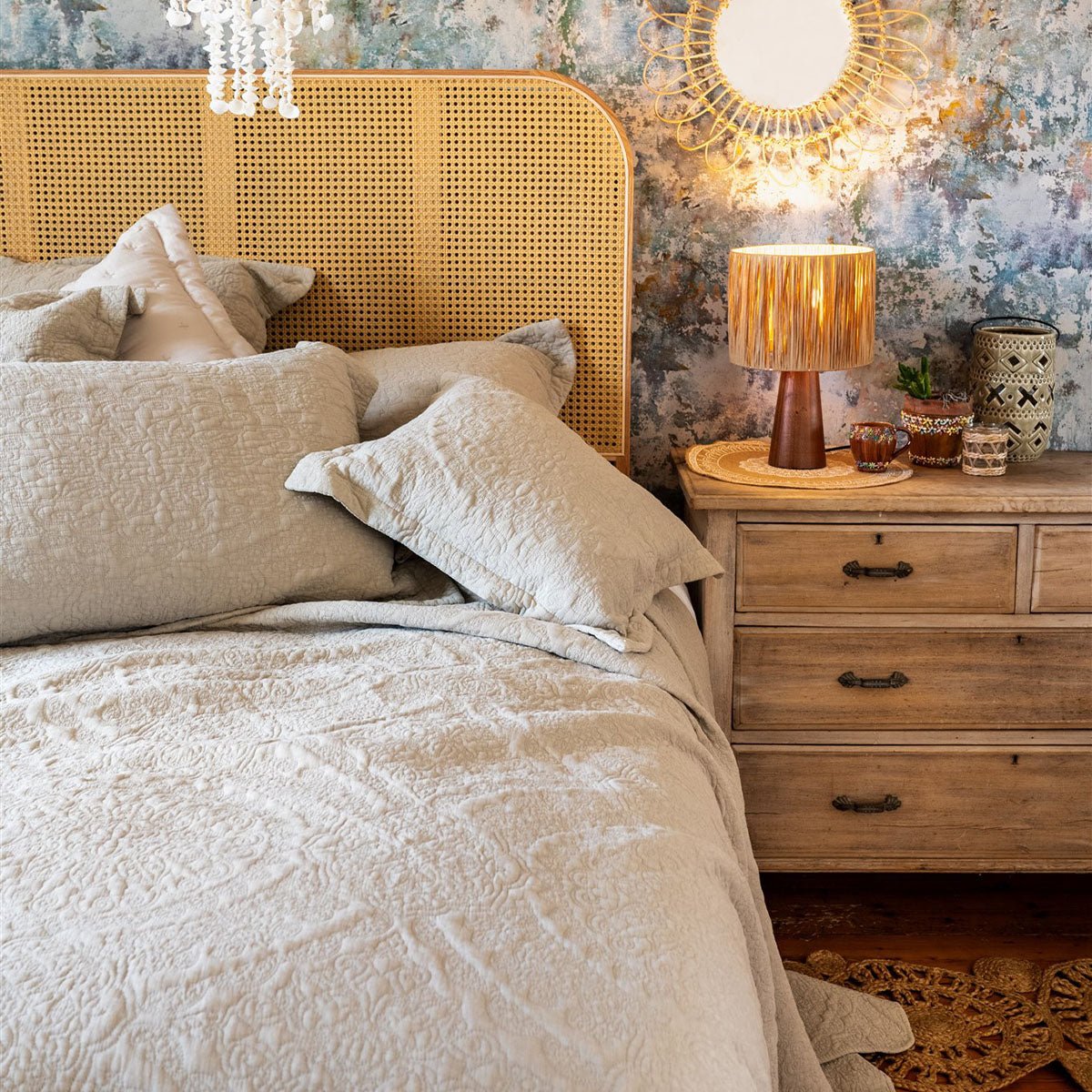 Stonewash Cotton Parchment Bedspread – Forever England